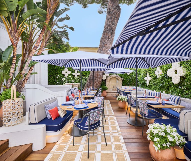 Le Bar Louis Vuitton Re-Opens Alongside The Resort Store In Taormina ...